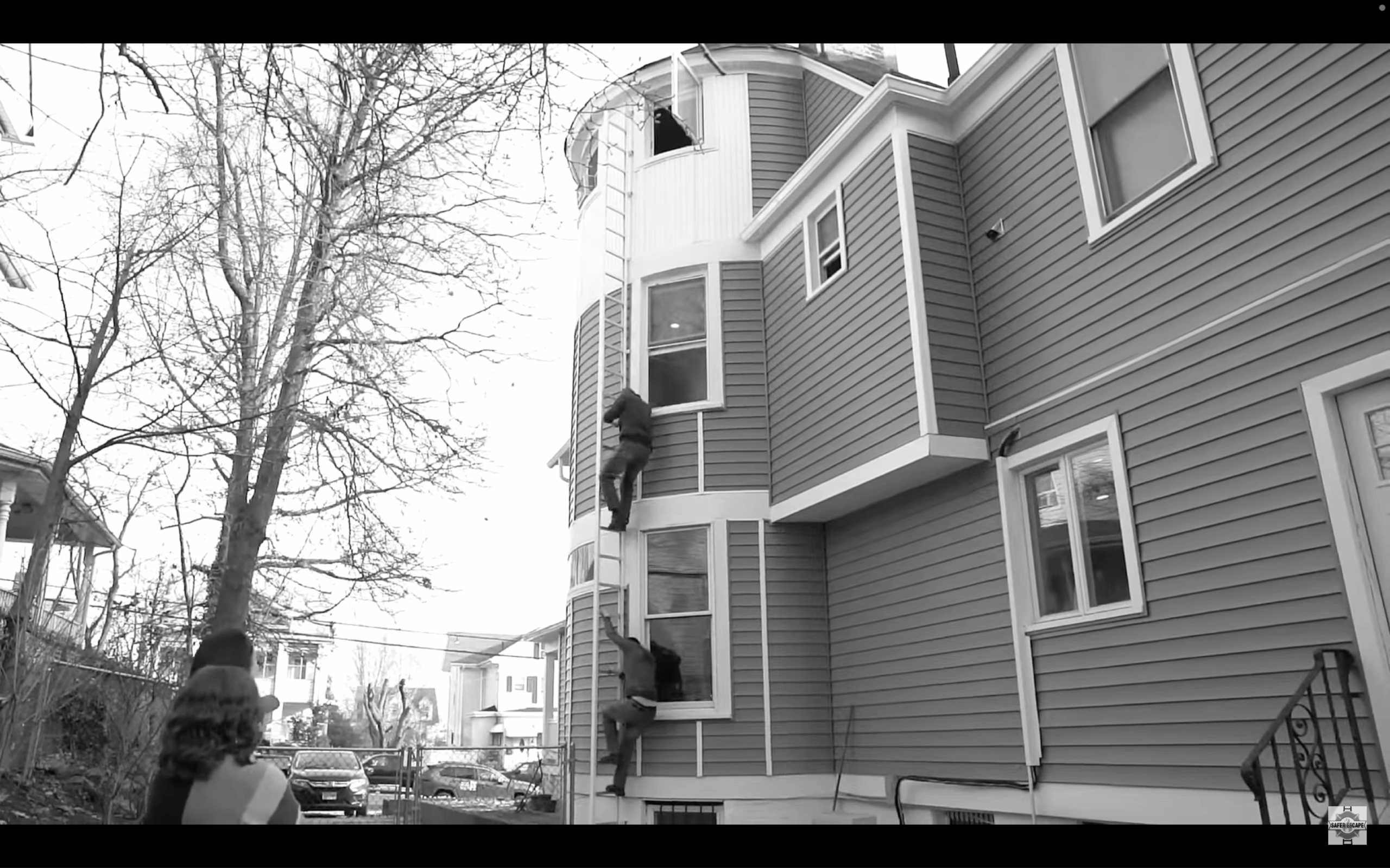 Safer Escape – Modum Retractable Fire Escape Ladder